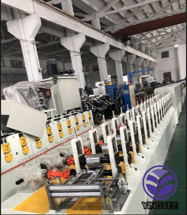 China European Style 77 55 PU Foam Roller Shutter Door Roll Forming Machine factory and ...